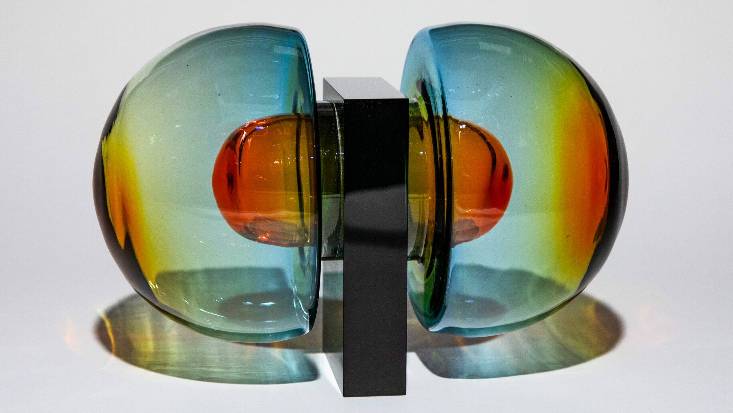 Facets of Modern and Contemporary Glass - Knoxville Museum of Art